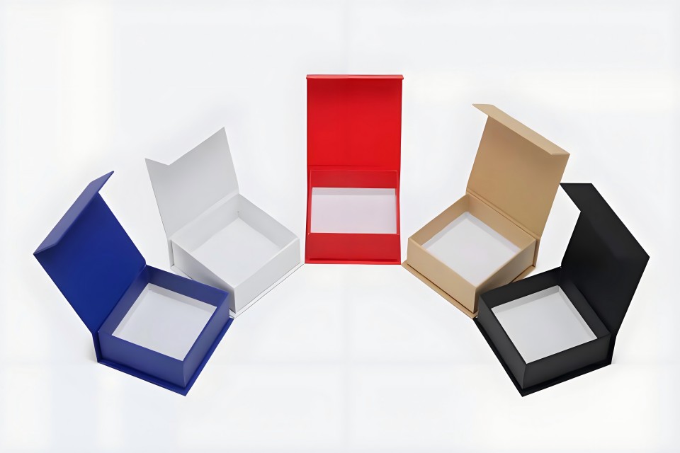 Custom Magnetic Closure Boxes - Foho Packaging